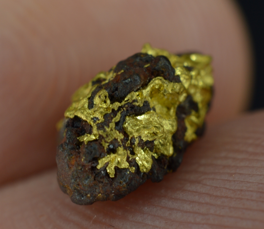 1.36 Gram California Gold & Hematite